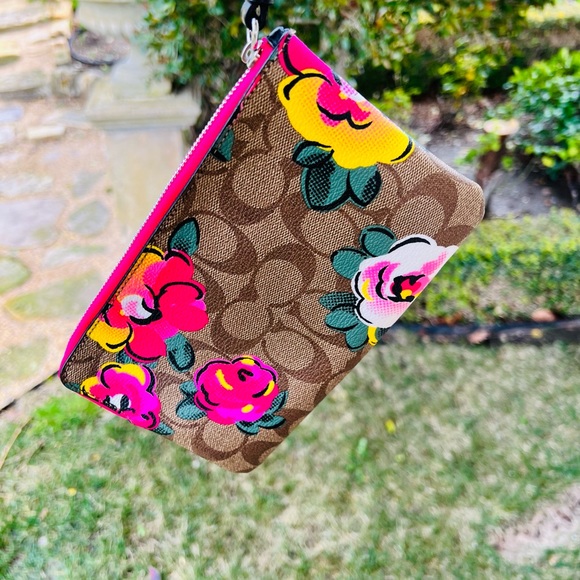 Coach | Bags | Coach Vintage Floral Roses Handbagwalletwristlet Nwt ...
